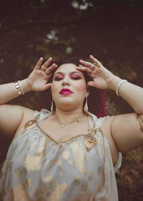 Cheikha Rabia & Esraa Warda - Le Guess Who?