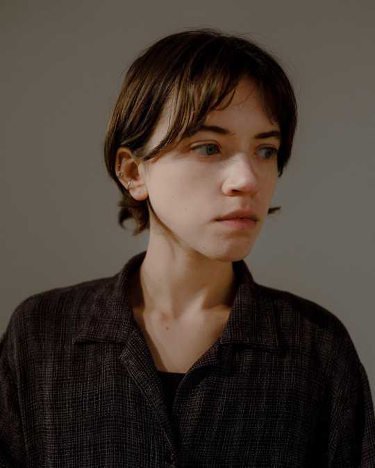 Joanne Robertson - Le Guess Who?