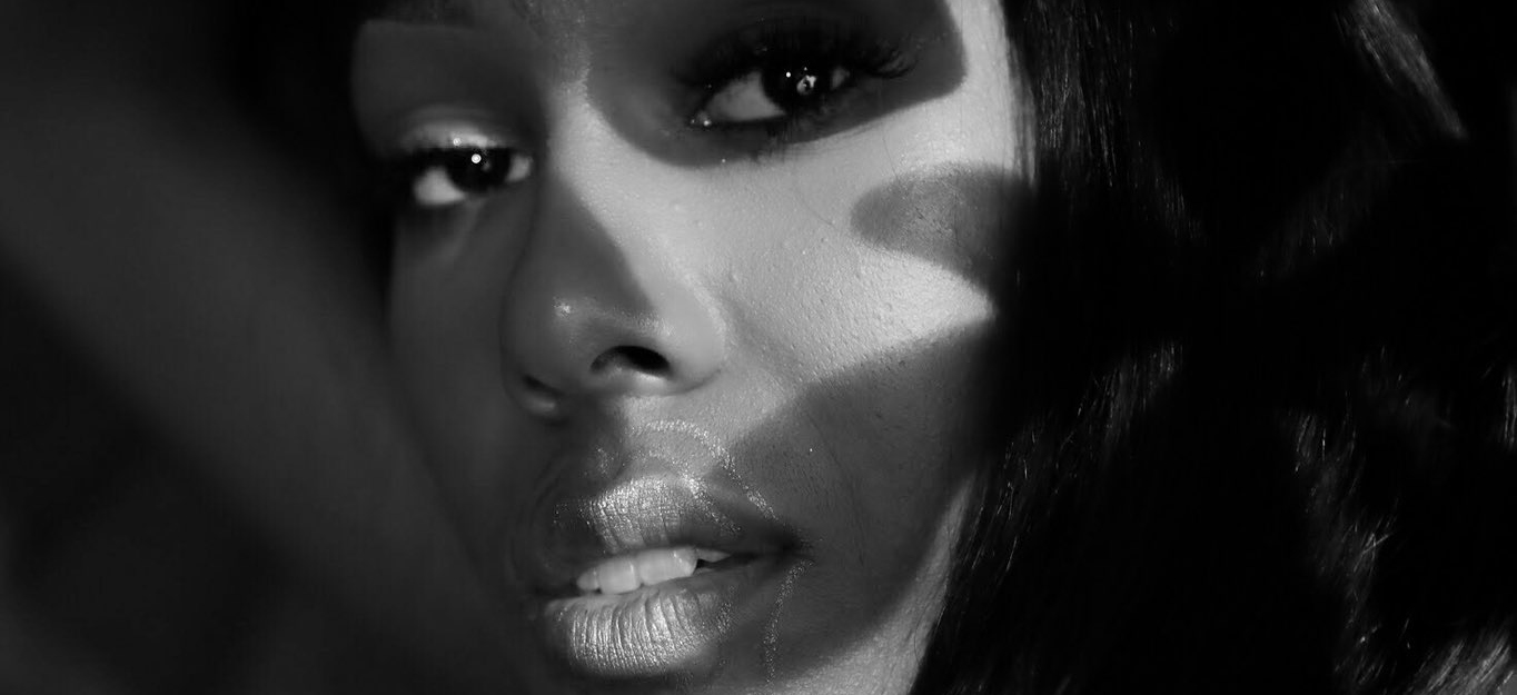 Ahya Simone - Le Guess Who?