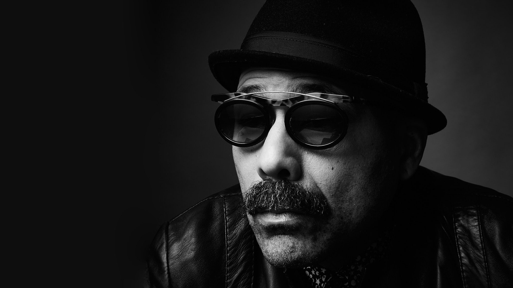 Kahil El’Zabar Ethnic Heritage Ensemble - Le Guess Who?