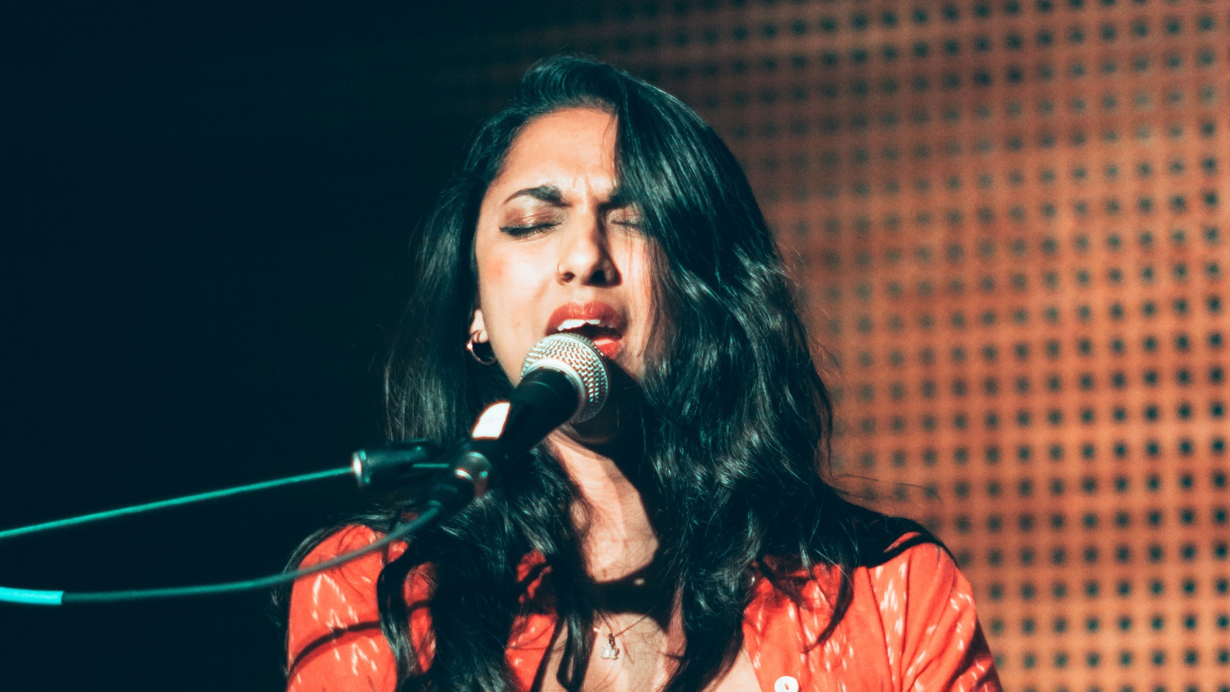 Amirtha Kidambi with HKU students - Le Guess Who?