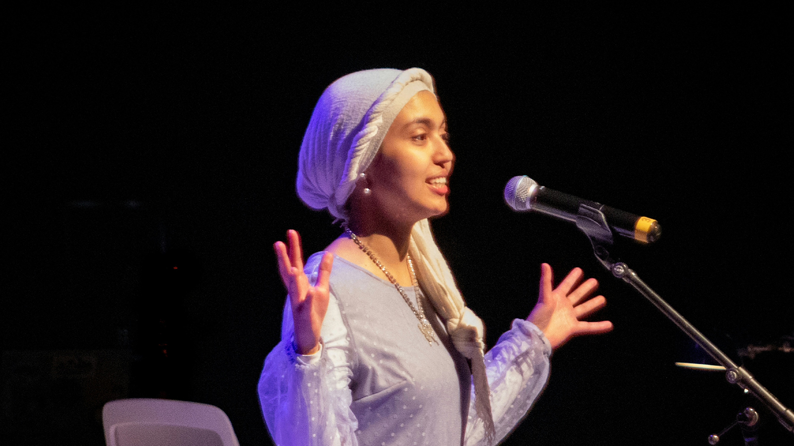 Spoken Word by Asmae Amaddaou - Le Guess Who?